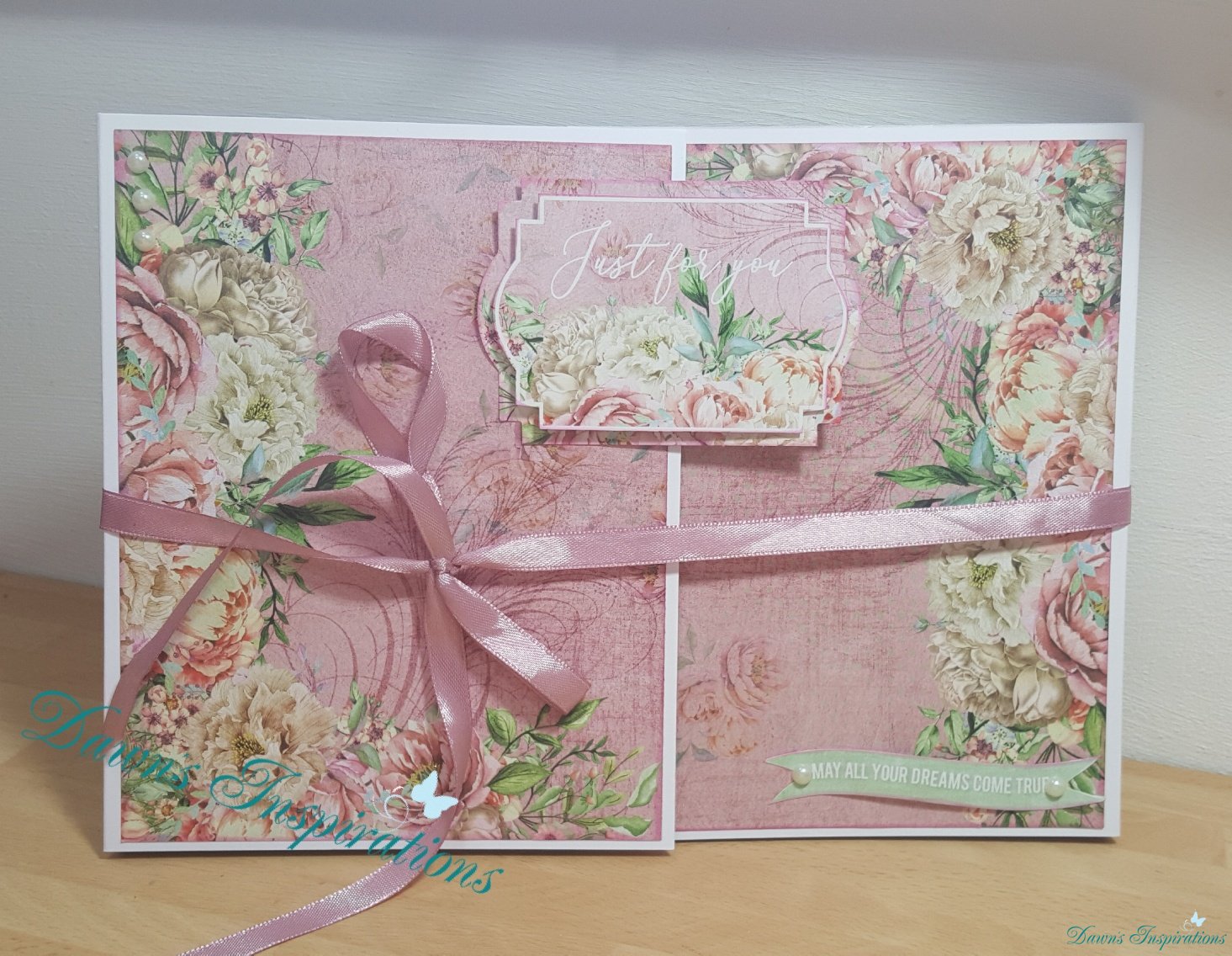 Super Quick Flip Flap Gatefold Mini Album | Dawn's Inspirations
